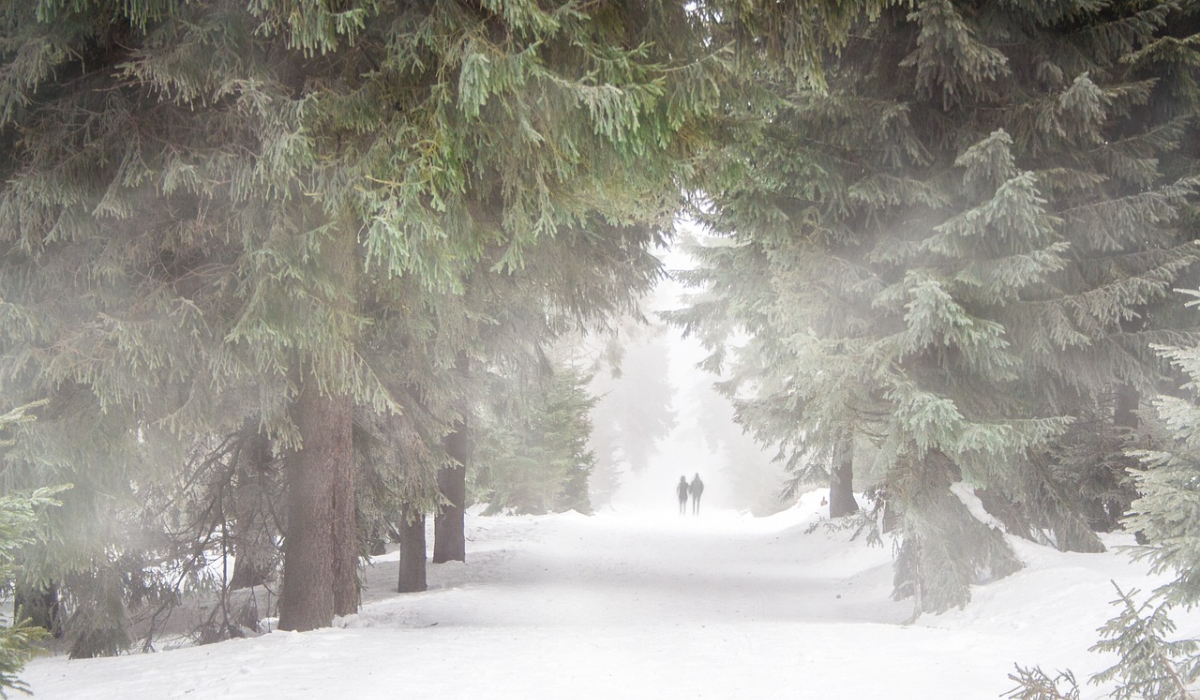 Se strică din nou vremea! Vortexul polar aduce temperaturi de iarnă ...