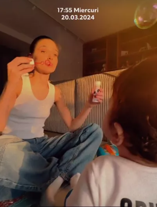 Theo Rose, imagini adorabile cu fiul ei și al lui Anghel Damian. Cum l-a filmat artista pe ...
