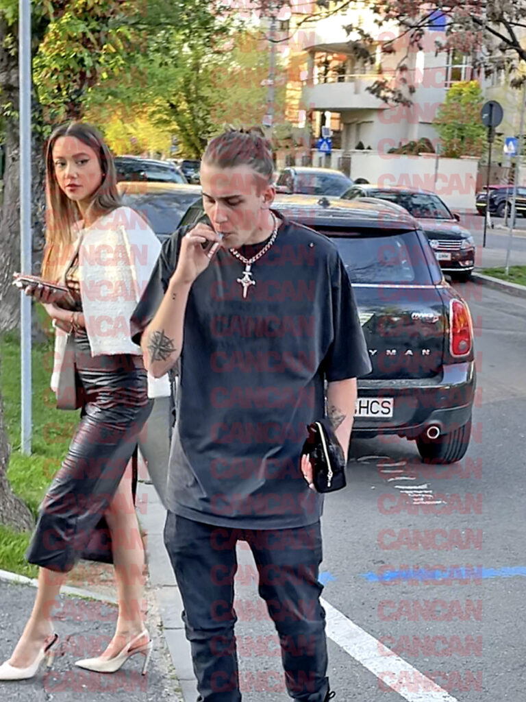 Nu mai este copilul lansat de Dan Negru! Oscar a crescut și are o ...