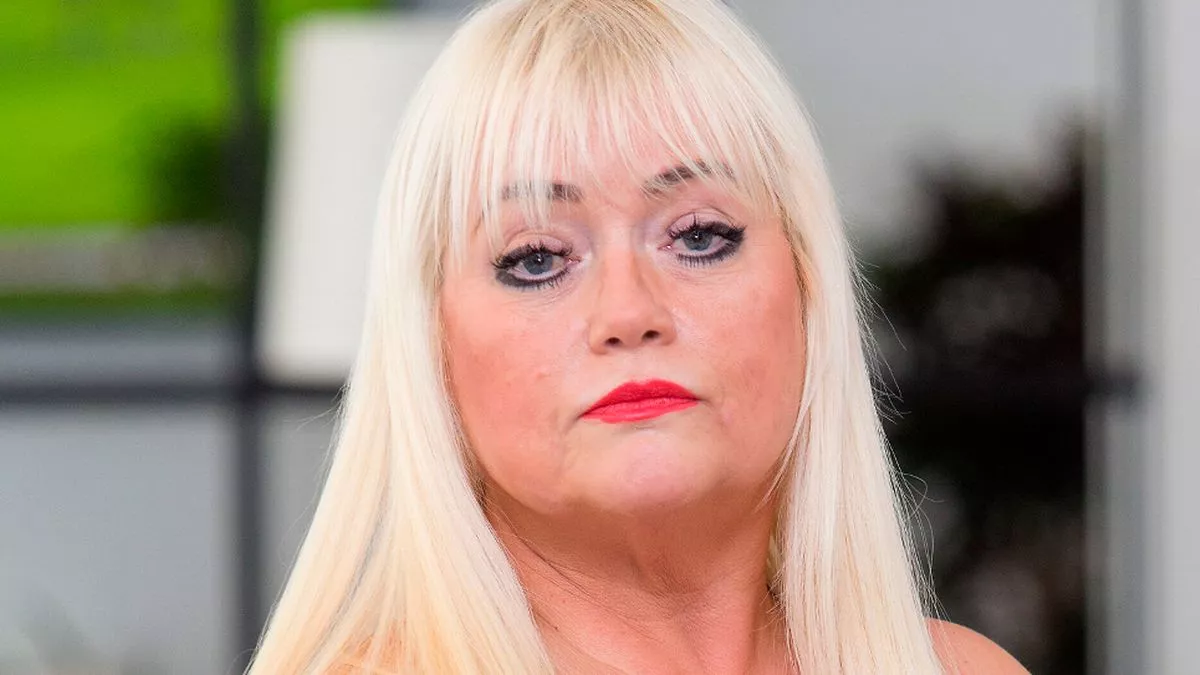 Tracey trăiește cu frică de mai bine de 30 de ani.La fiecare doi ani ...