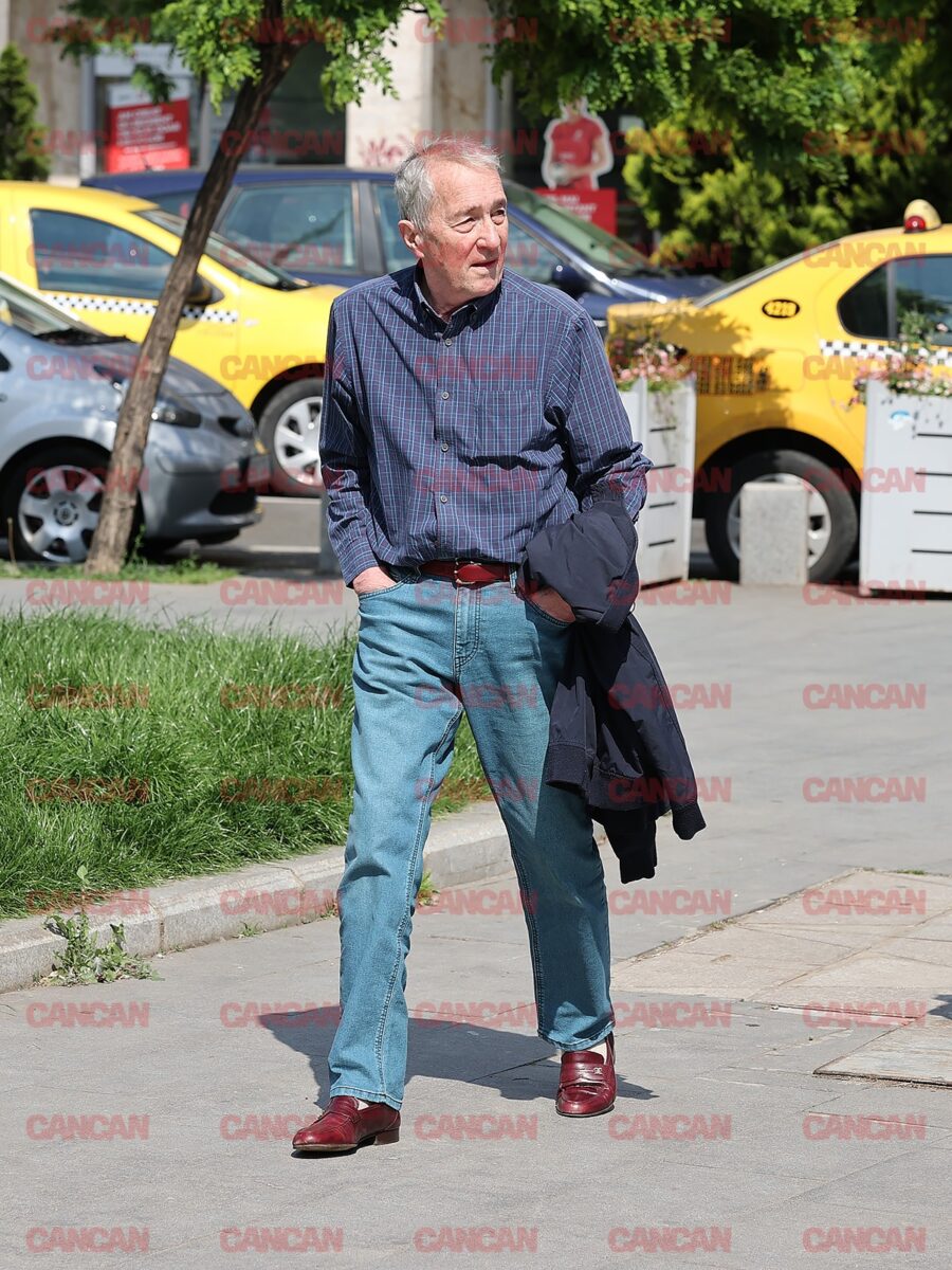 Cum a trăit Valentin Ceaușescu victoria roș-albaștrilor de la Sevilla ...