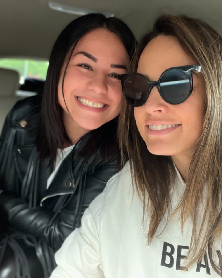 Cum arată acum Măriuca, fetița pe care Andreea Raicu a „adoptat-o” în ...