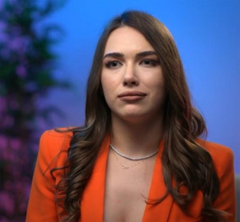 Am aflat adevărul! Câte clase și ce studii are, de fapt, Iustina Loghin de la Insula Iubirii 2024