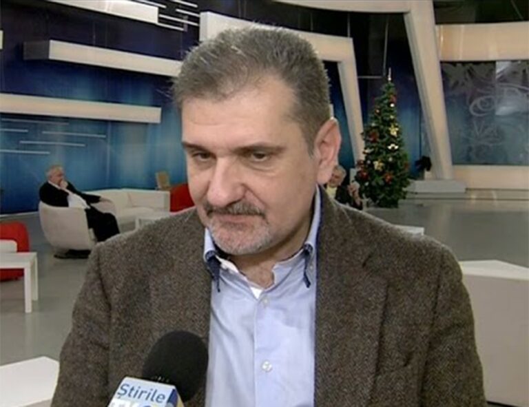 Cum arată acum și din ce a ajuns să facă bani Radu Coșarcă ...