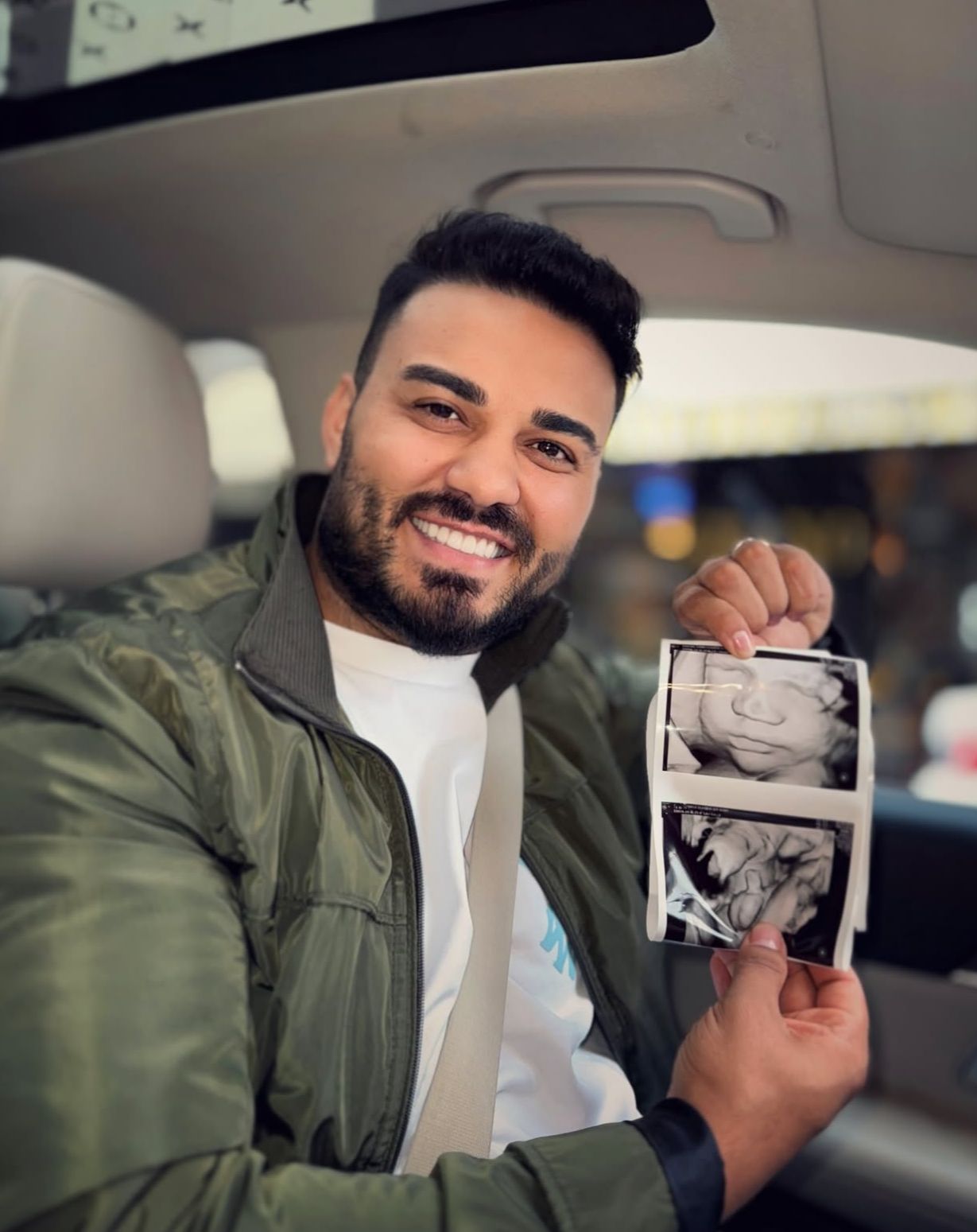 Primele imagini cu băiețelul lui Jador și al Oanei Ciocan. Artistul a făcut publică filmarea ...