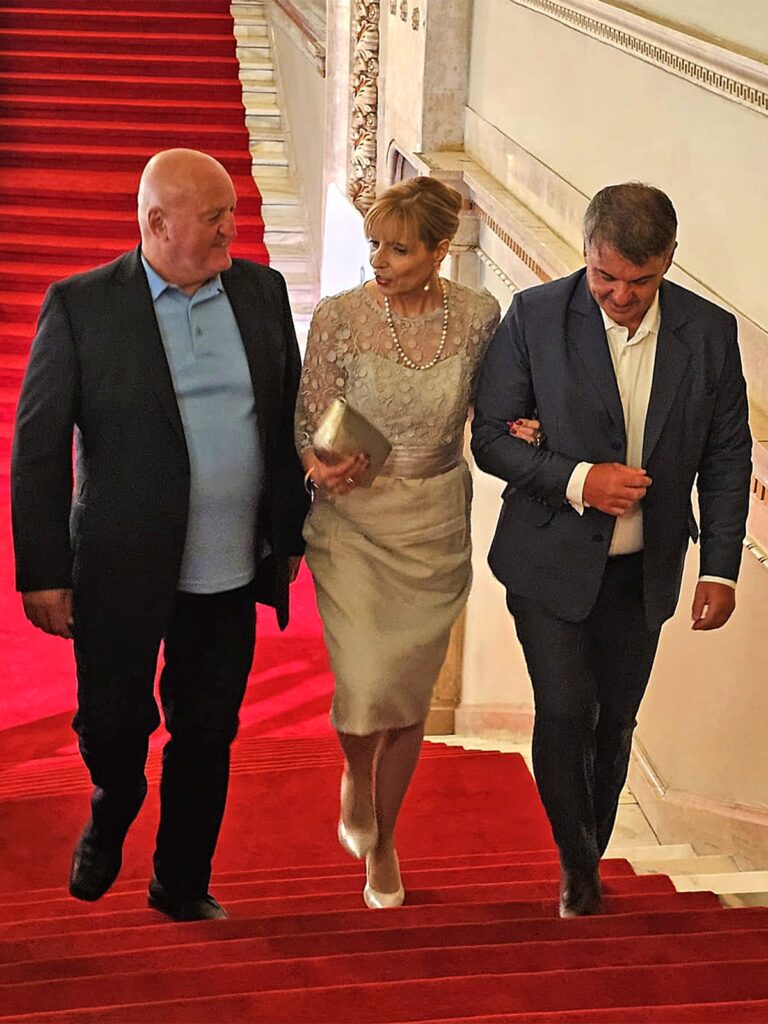 ”M-au mușcat peștii piranha de spate și...” Celebrul Martin Strel ...