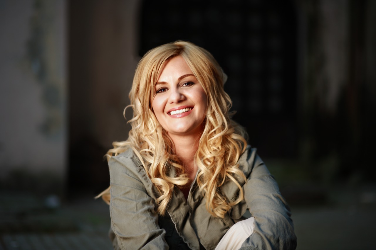 A devenit bunică a patra oară! Cântăreața Nicola este în extaz: „Aveam ...