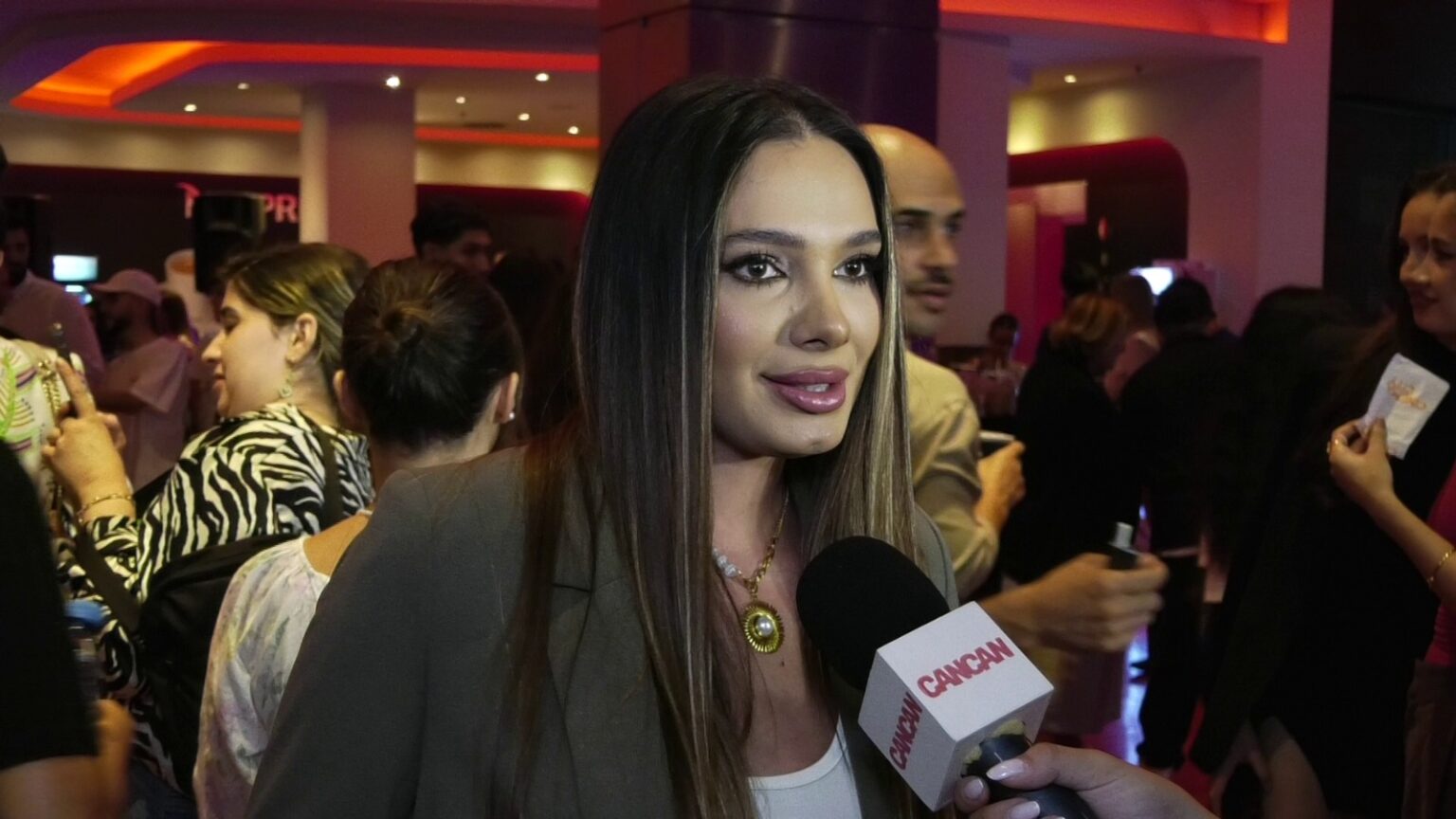 Andrei Lemnaru, prins între două ispite! Andreea Crăciun spune totul ...