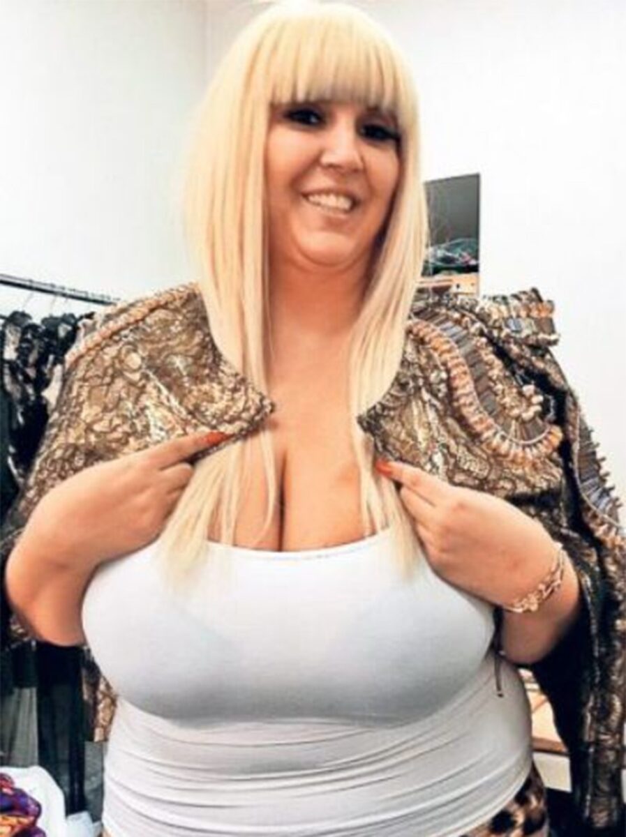 Surpriză! Câte clase și ce studii are Raluca Bădulescu de fapt. Ce făcea pentru bani, la 24 de ...