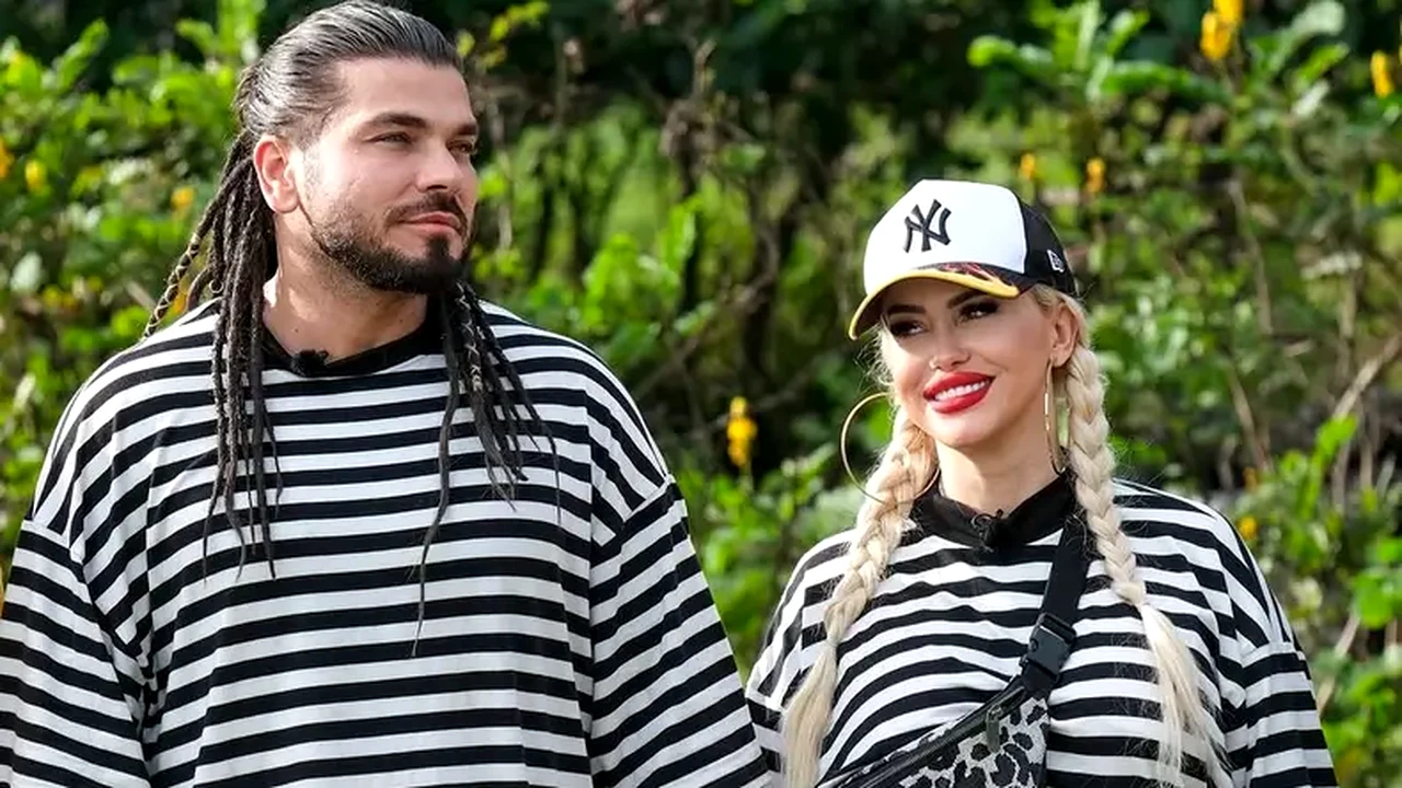 Imagini RARE cu fiul de 17 ani al lui Joseph Adam de la Asia Express. Soțul Andei Adam a mai ...