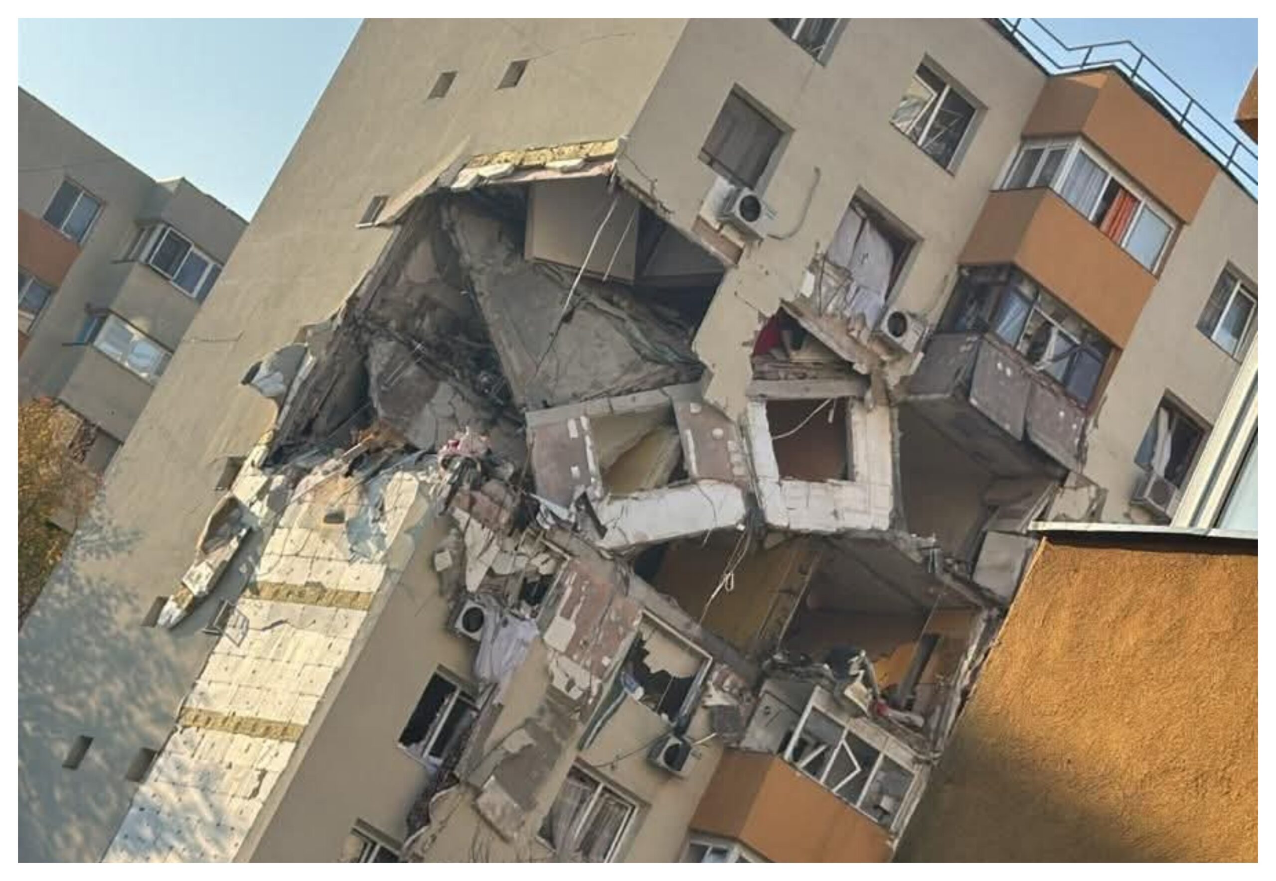 Explozie la un bloc din Sectorul 5 al Capitalei! S-a activat planul ...