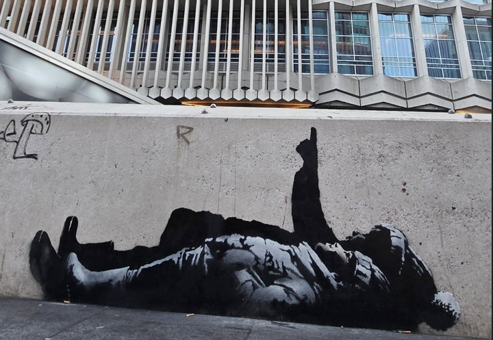 Misteriosul Banksy revine! O nouă operă de artă a apărut din senin pe ...