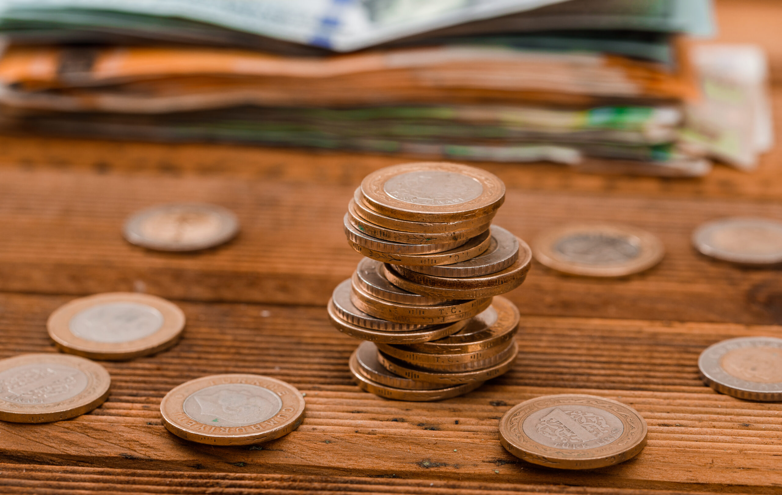 Curs valutar BNR, 19 decembrie 2025. Cât a ajuns să coste un euro