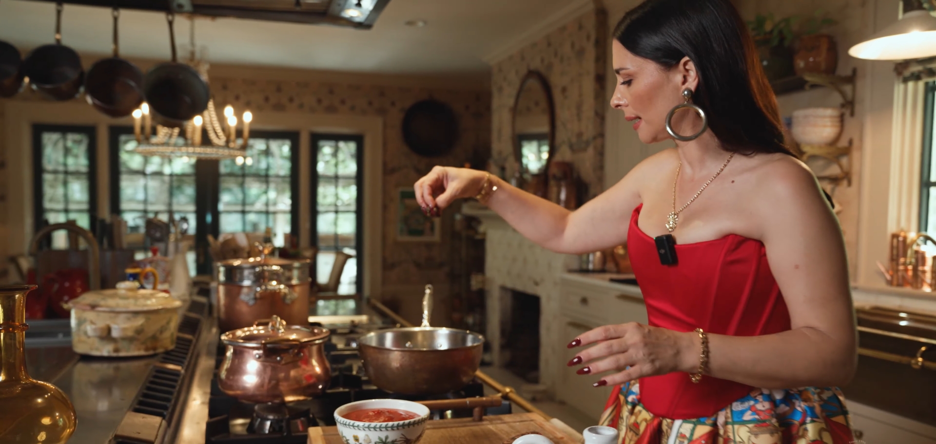 Pasta Queen ne învață rețeta autentică de Amatriciana: „Mamma mia, câtă ...