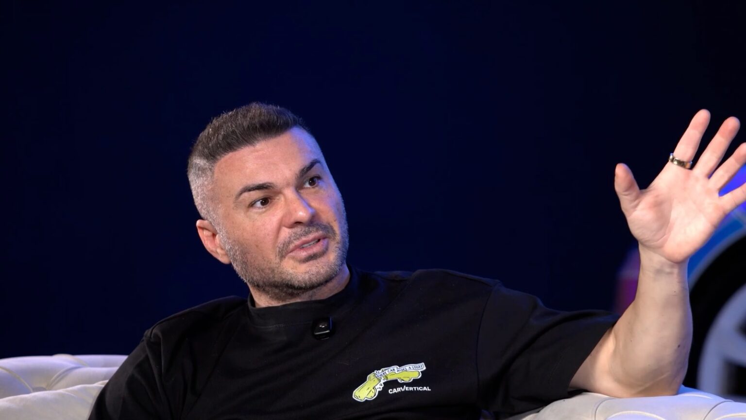 Deși este căsătorit, „Regele bolizilor" nu locuiește cu soția. Motivul ...