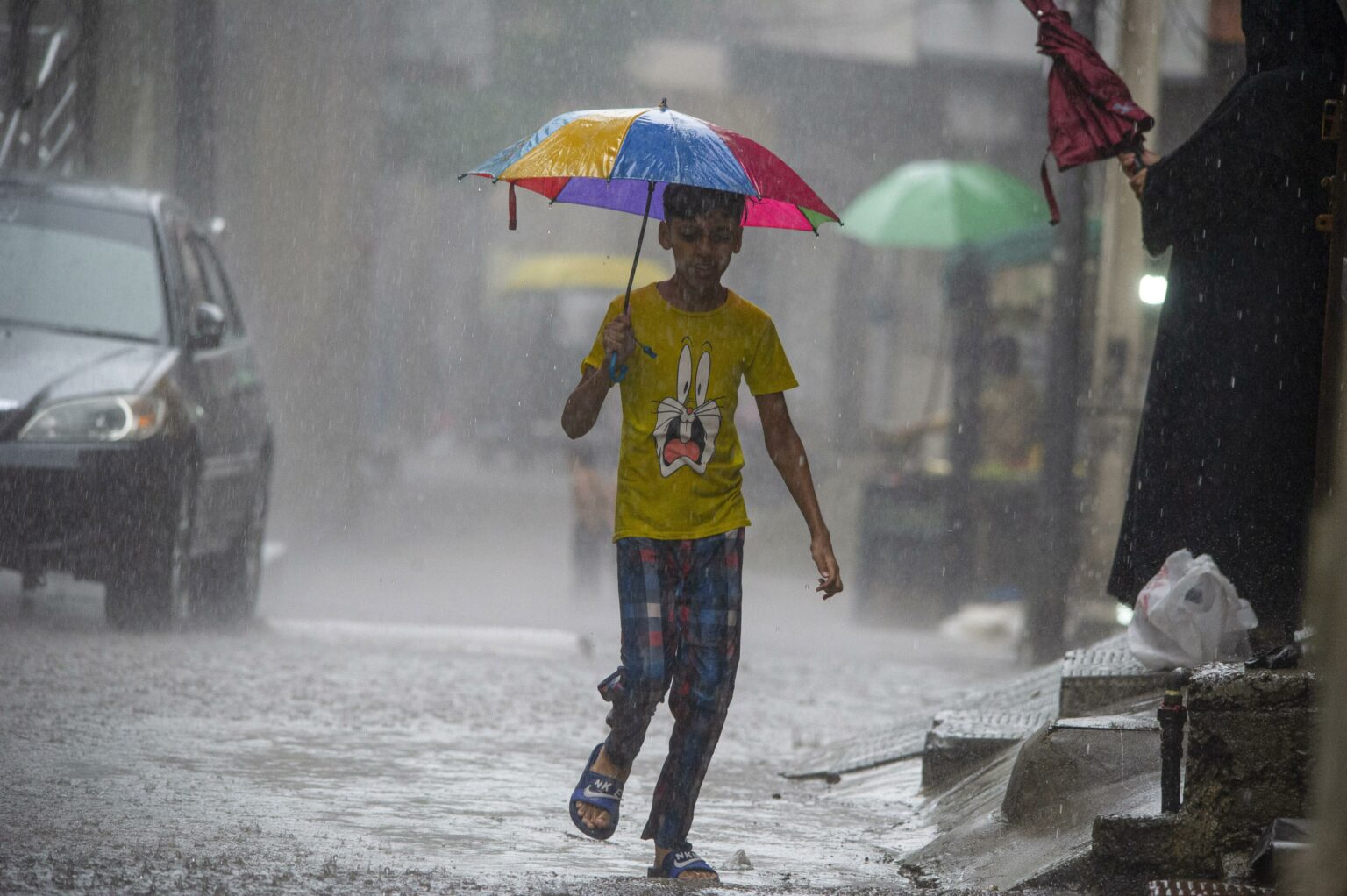 Furtuni și vânt puternic în mai multe zone din țară. Meteorologii au ...